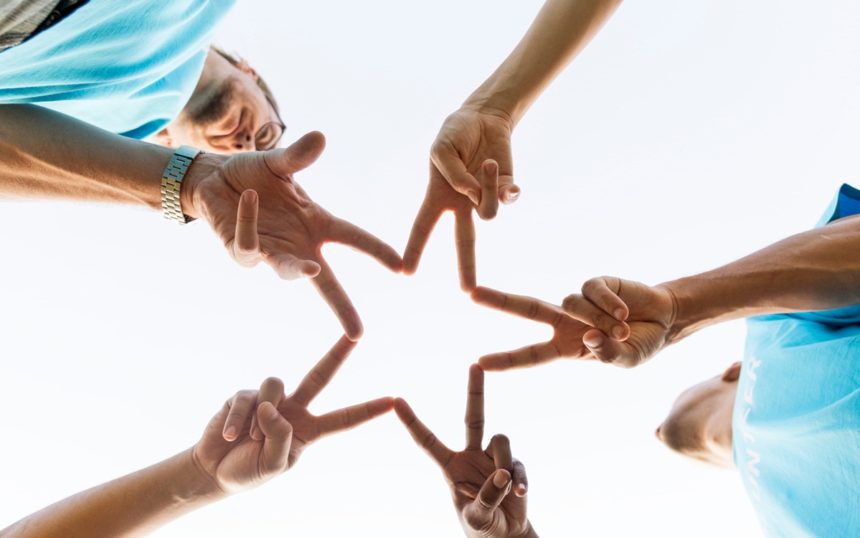 How To Start A Charity In 10 Simple Steps [With Examples]