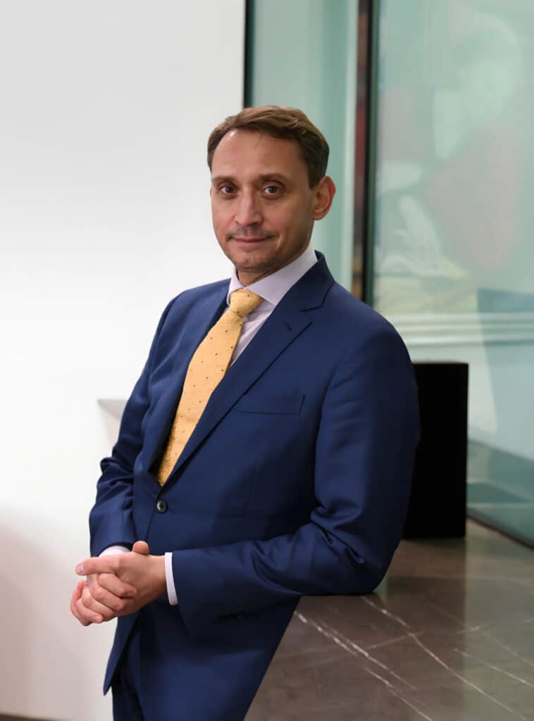 Nikolay Karpenko: biography, photo, education, career